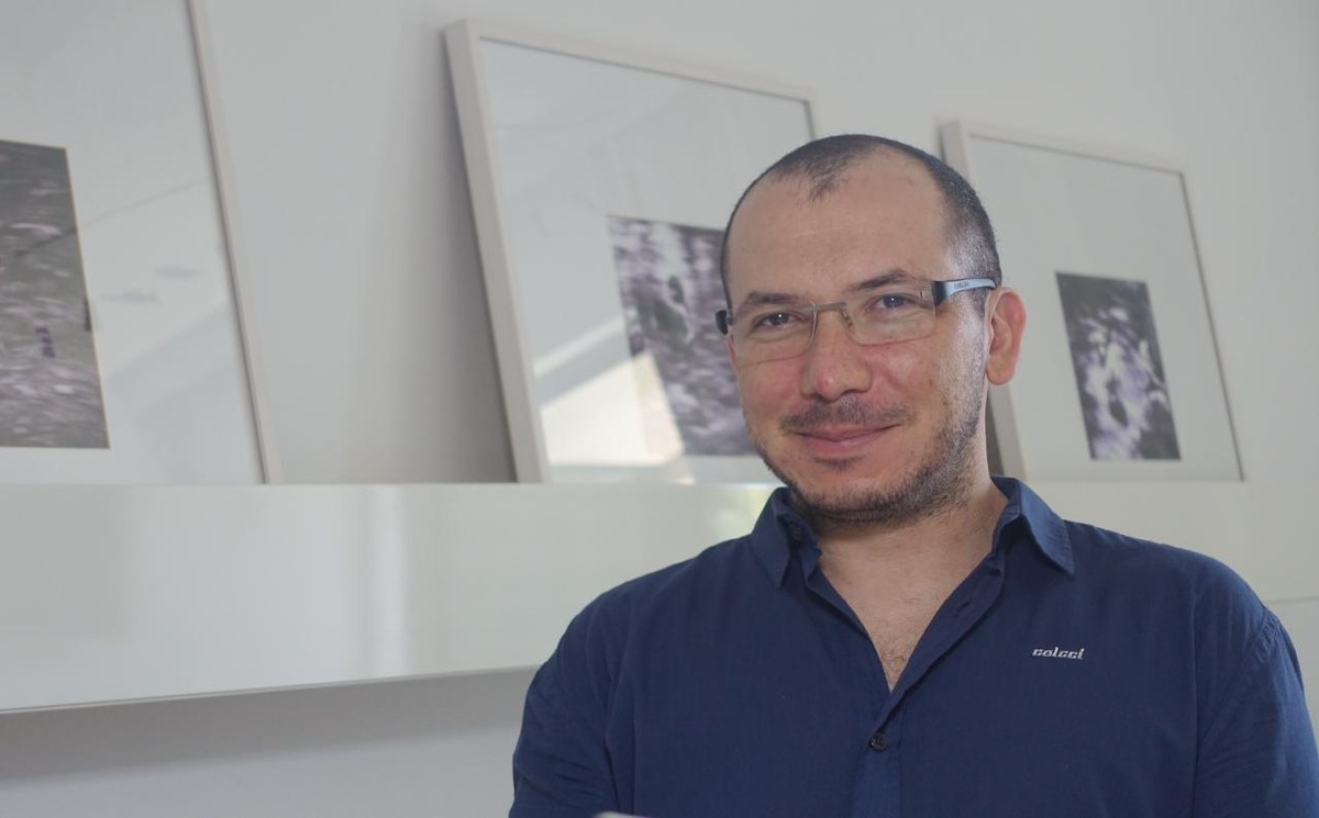 Emerson Soares, professor do ICS e membro da ABCP — Notícias