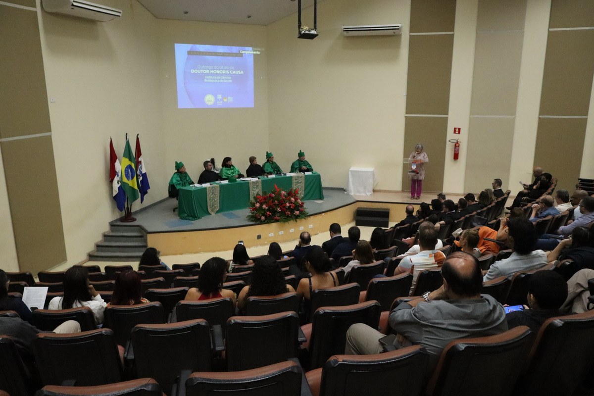 Ufal concede mais três títulos de doutor honoris causa para docentes do ...